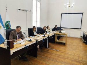 Revocaron la prisión domiciliaria del policía acusado de golpear a un ...