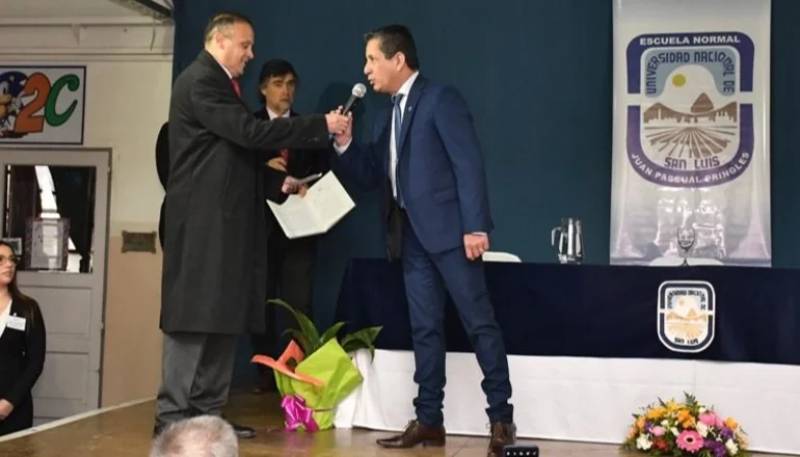 Nestor Castro es el nuevo rector de La Normal Mixta – M24Digital